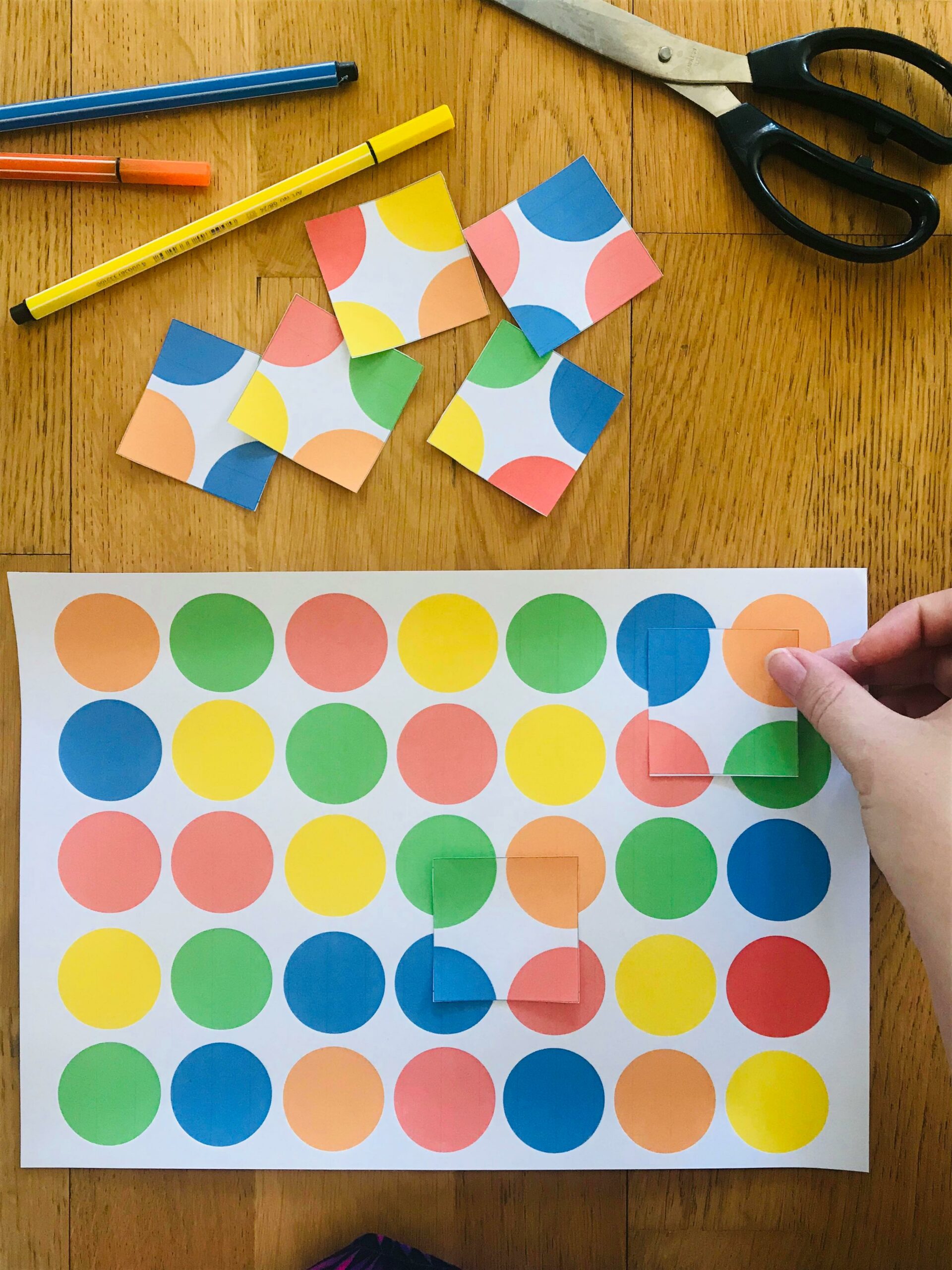 Jeu apprentissage des couleurs pour enfant - Kreakids